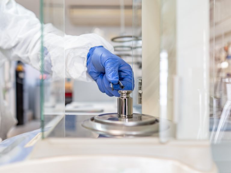 Pharmaceutical Labs: Calibration & FDA Compliance
